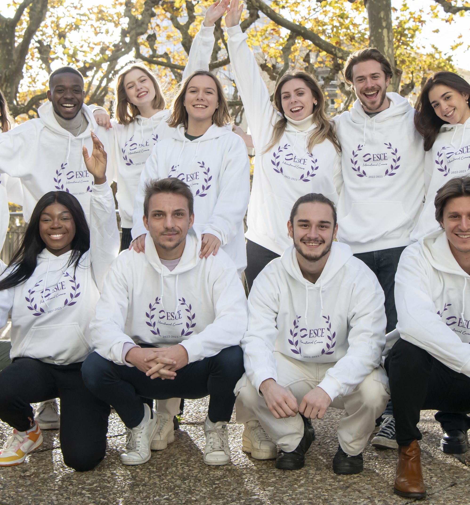 Qui sommes-nous ? - ESCE