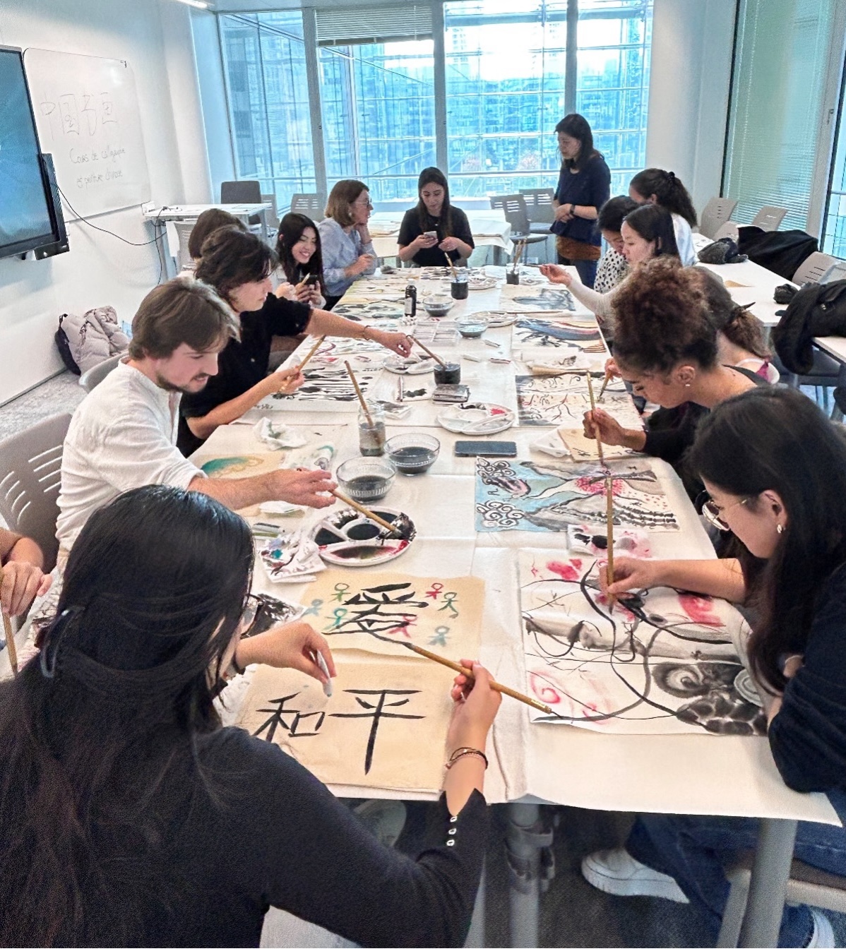 The First Open Class of Chinese Painting and Calligraphy at ESCE - ESCE