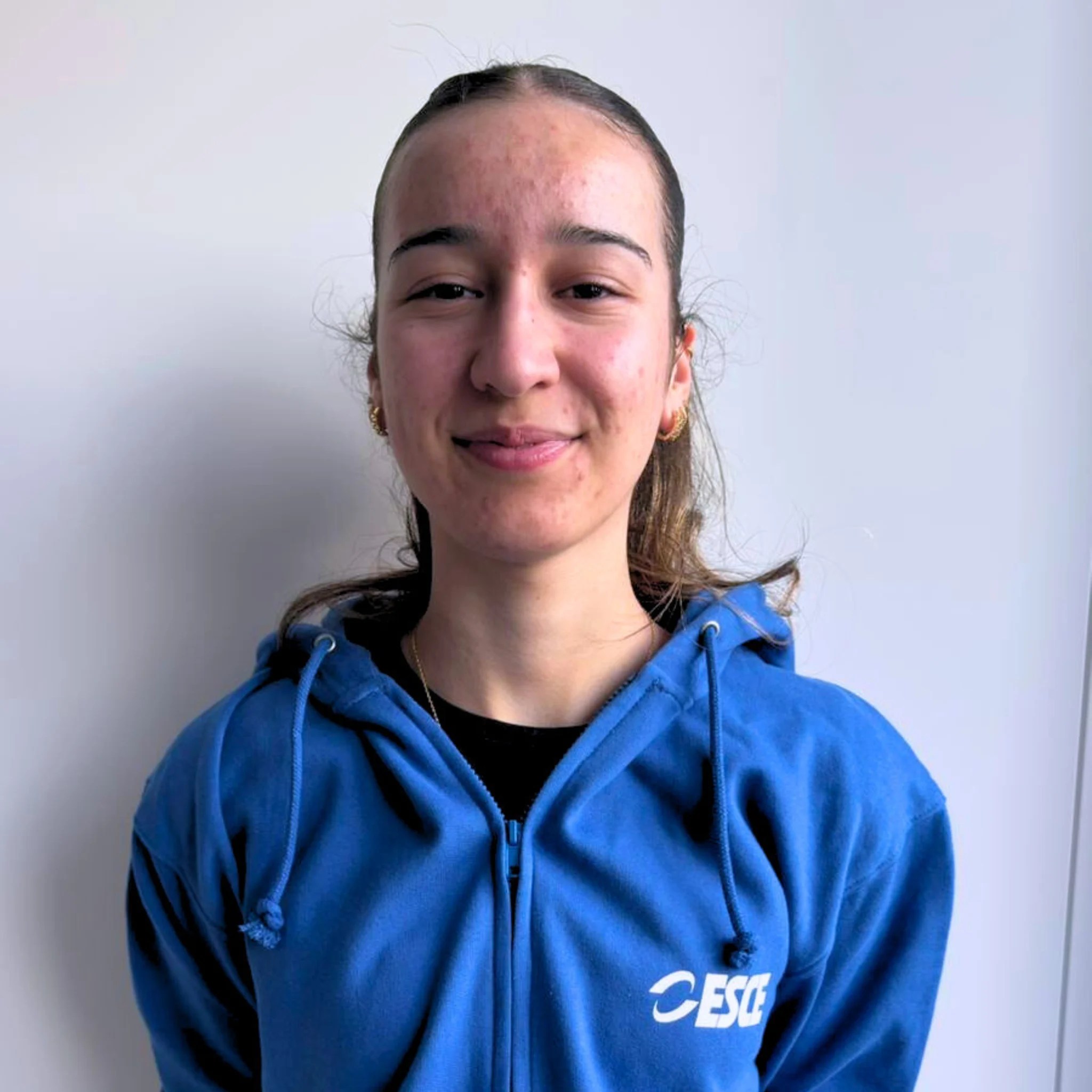 Ines GUILHOTO - Développement Commercial & Marketing - 3ème année - ESCE